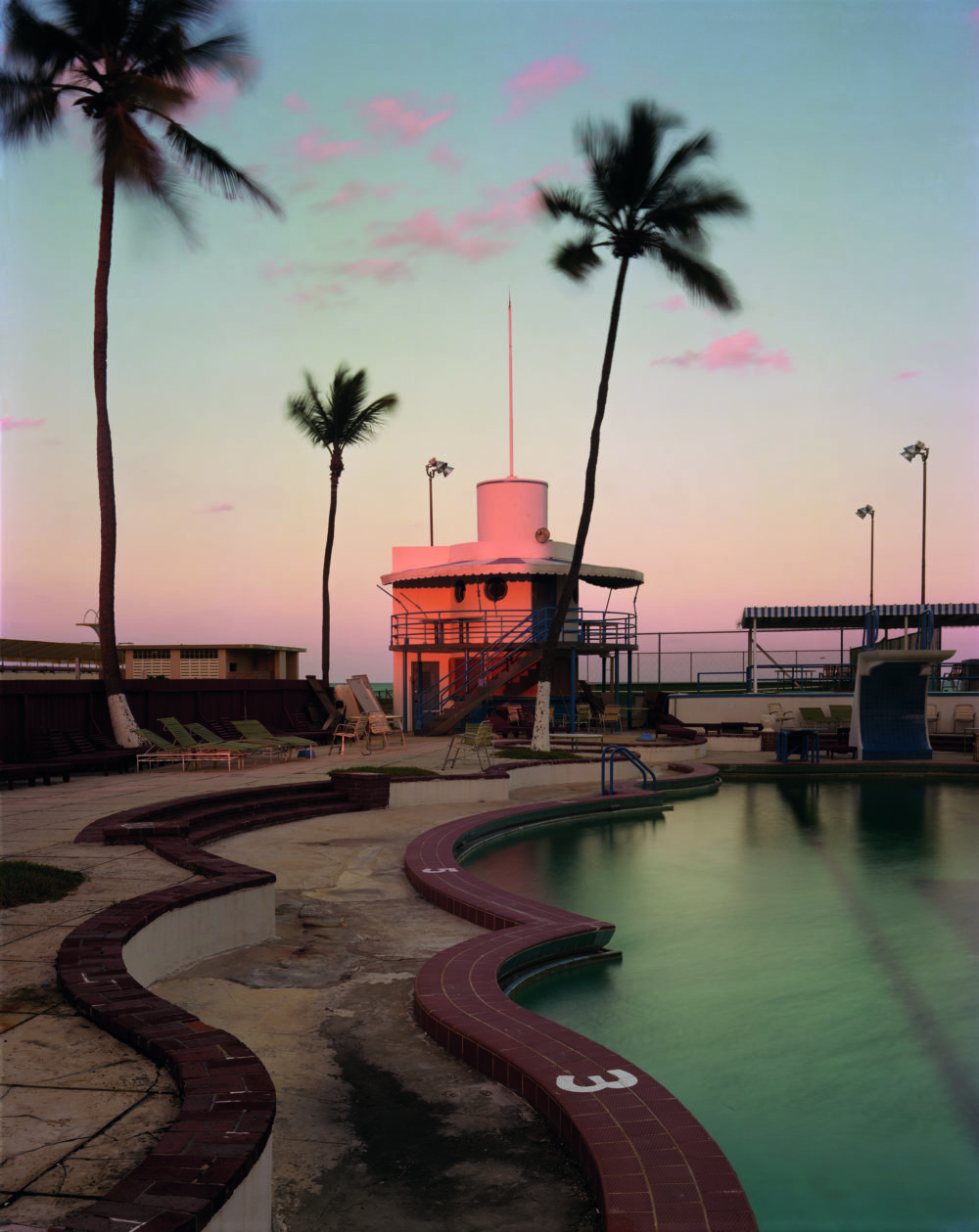 Joel Meyerowitz - Photographer's Biography & Art Works Photographer's ...